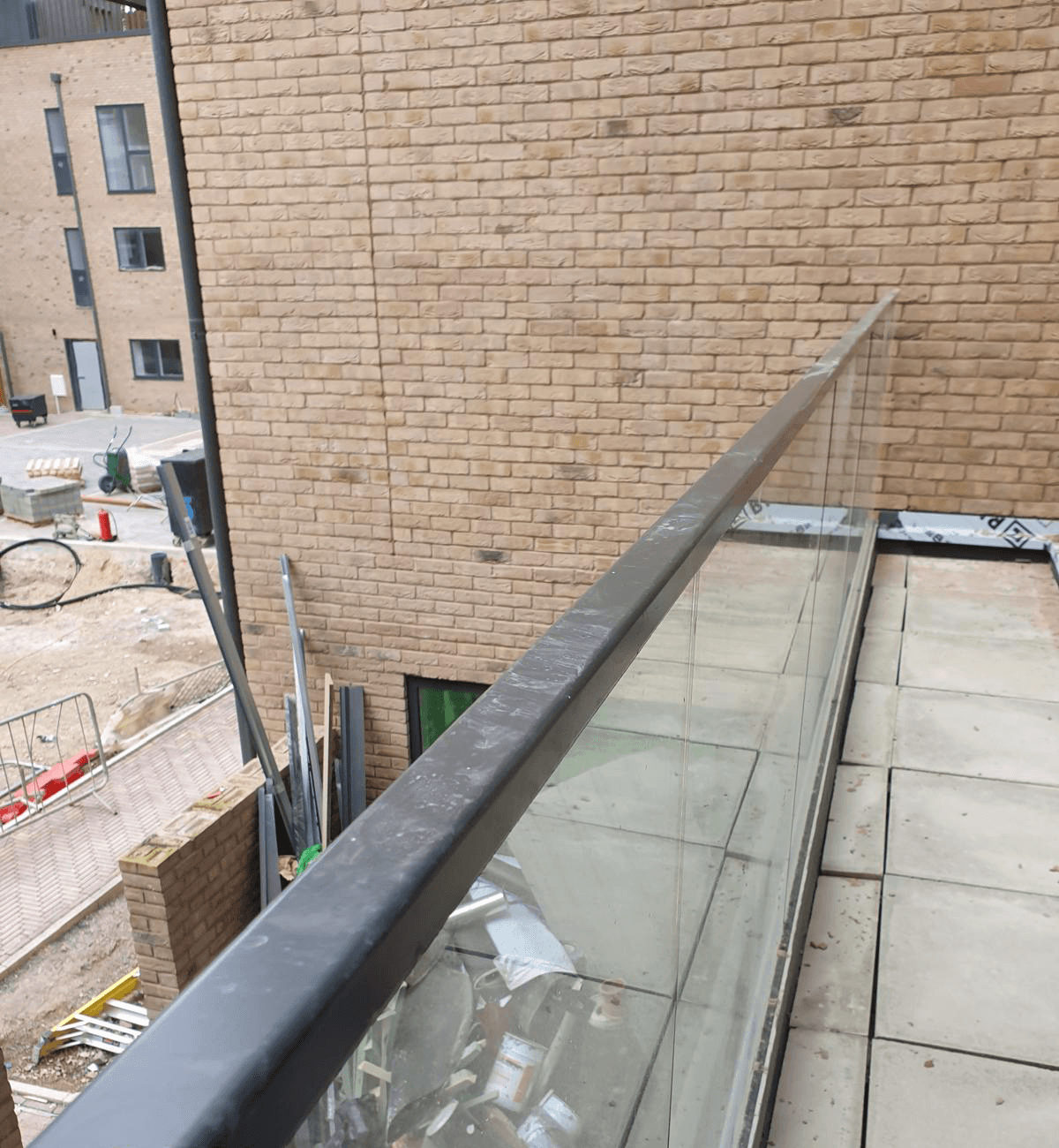 DIXON CLARK COURT - Jack Arnold UK